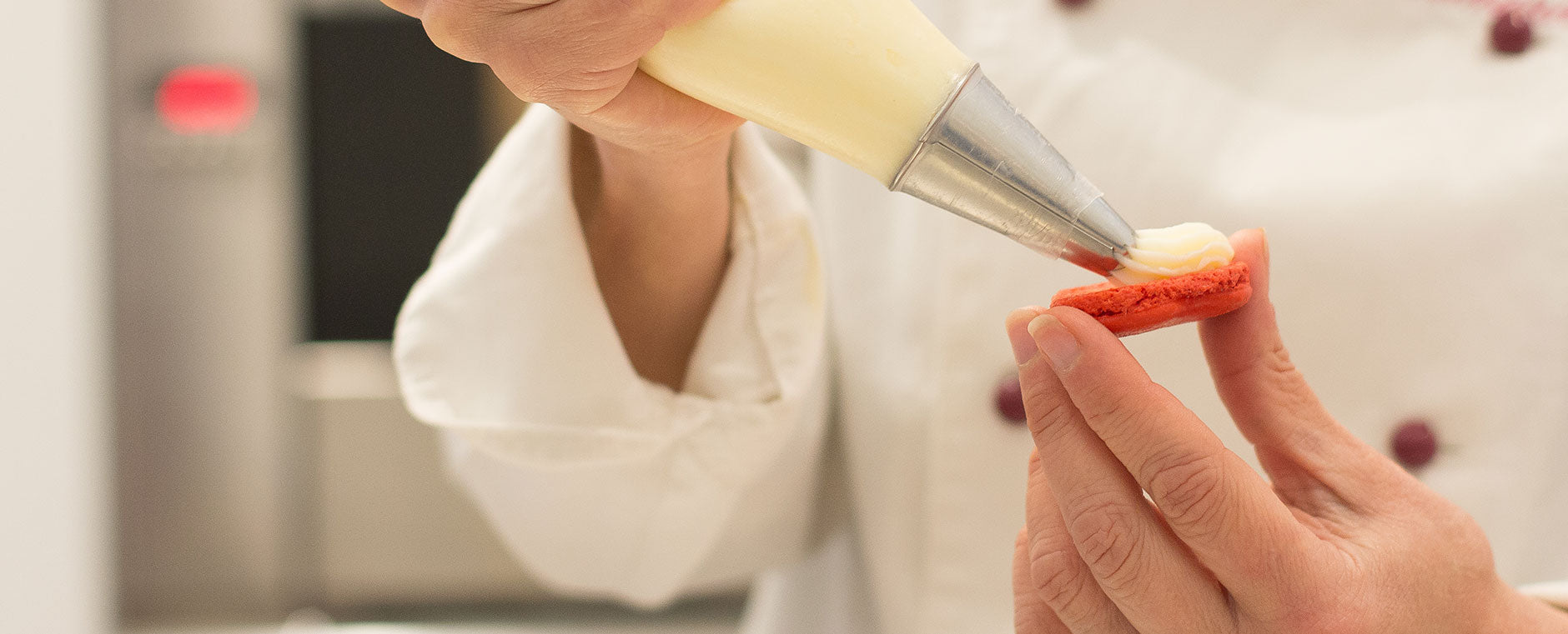 Fabricant et distributeur de macarons artisanaux – Mic Mac Pâtisserie